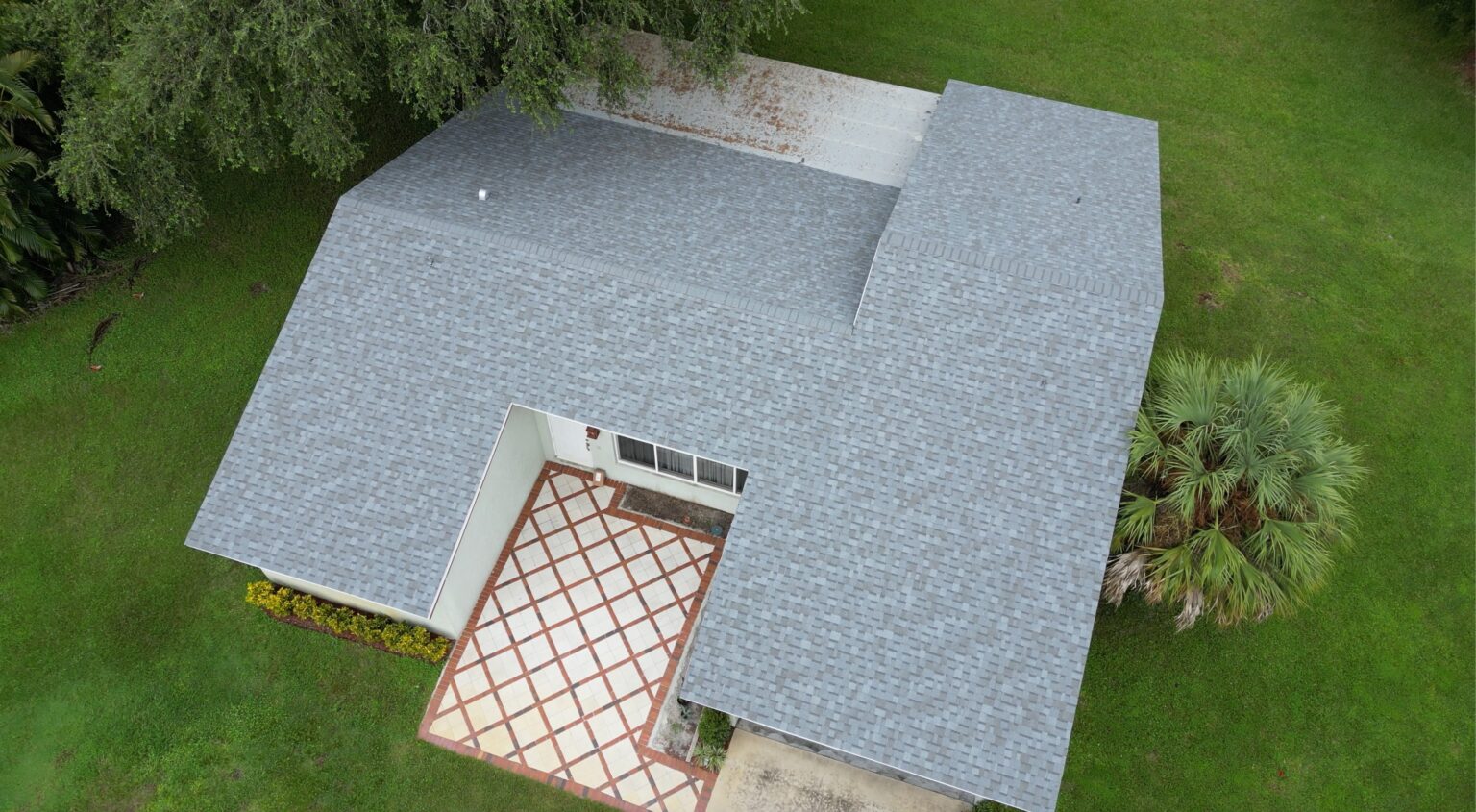 Expert Shingle Roof Installation & Repair | Shingle Roofing